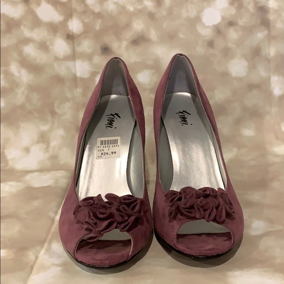 FIONI Clothing | Shoes | Purple Size 7 Fioni Pumps Good Condition ...